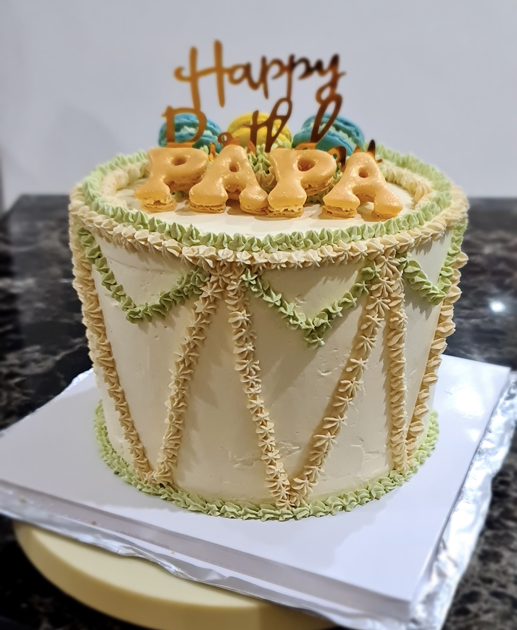 Money Pulling Cake – EUDBakery – Home-Baked Delights