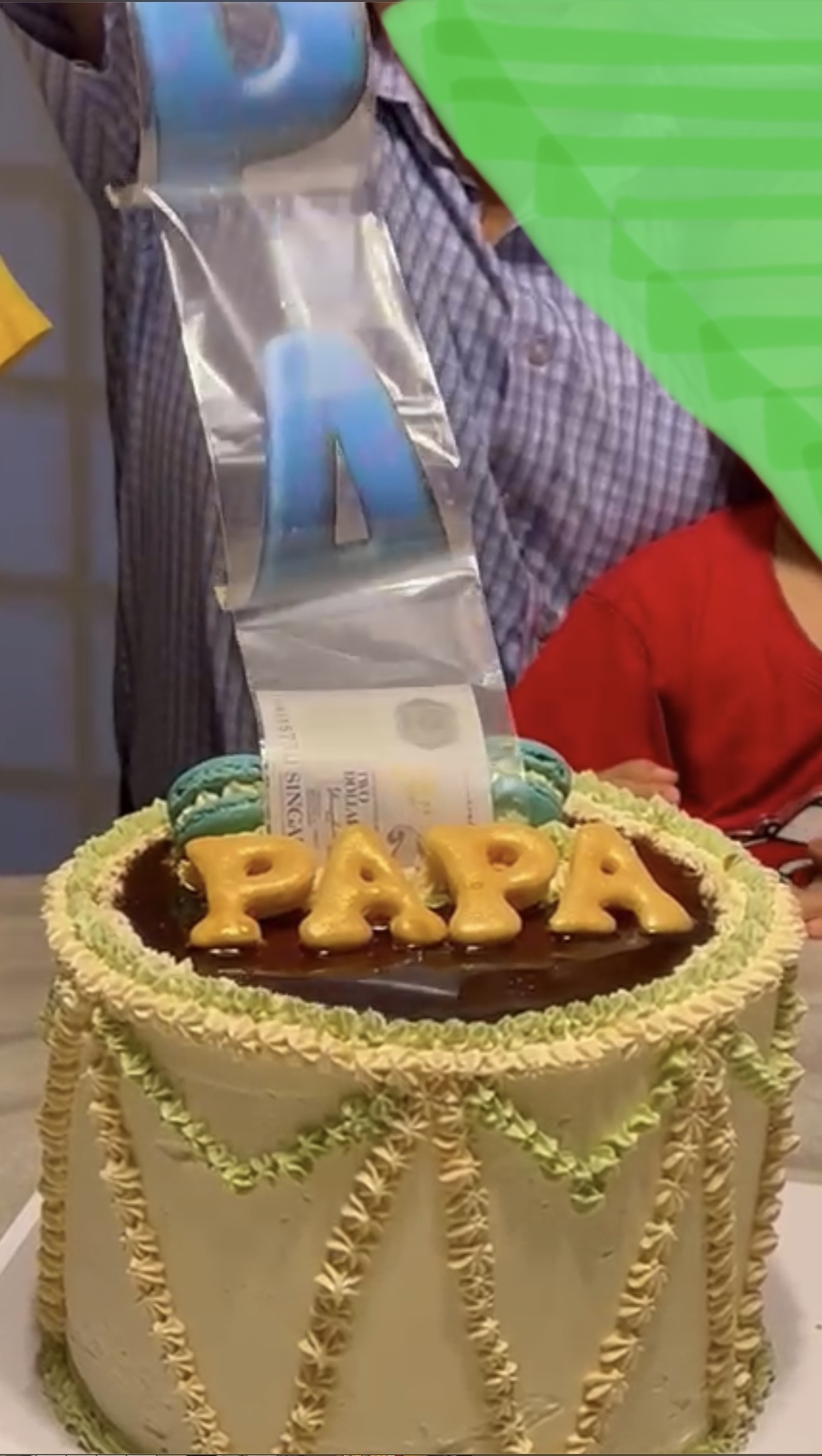 Money Pulling Cake – EUDBakery – Home-Baked Delights